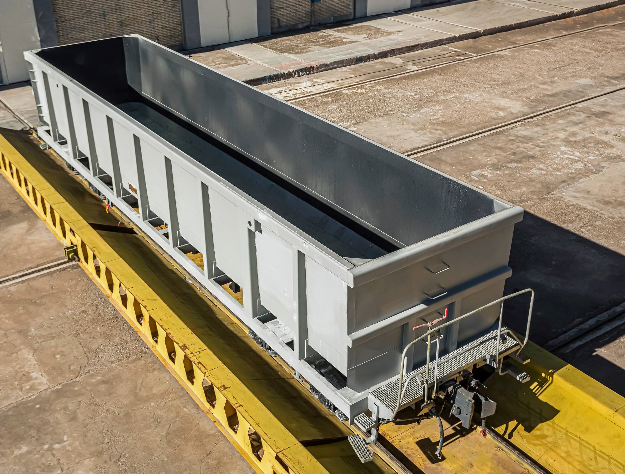 معرفی انواع واگن های باری و ظرفیت آن ها – قطاربار